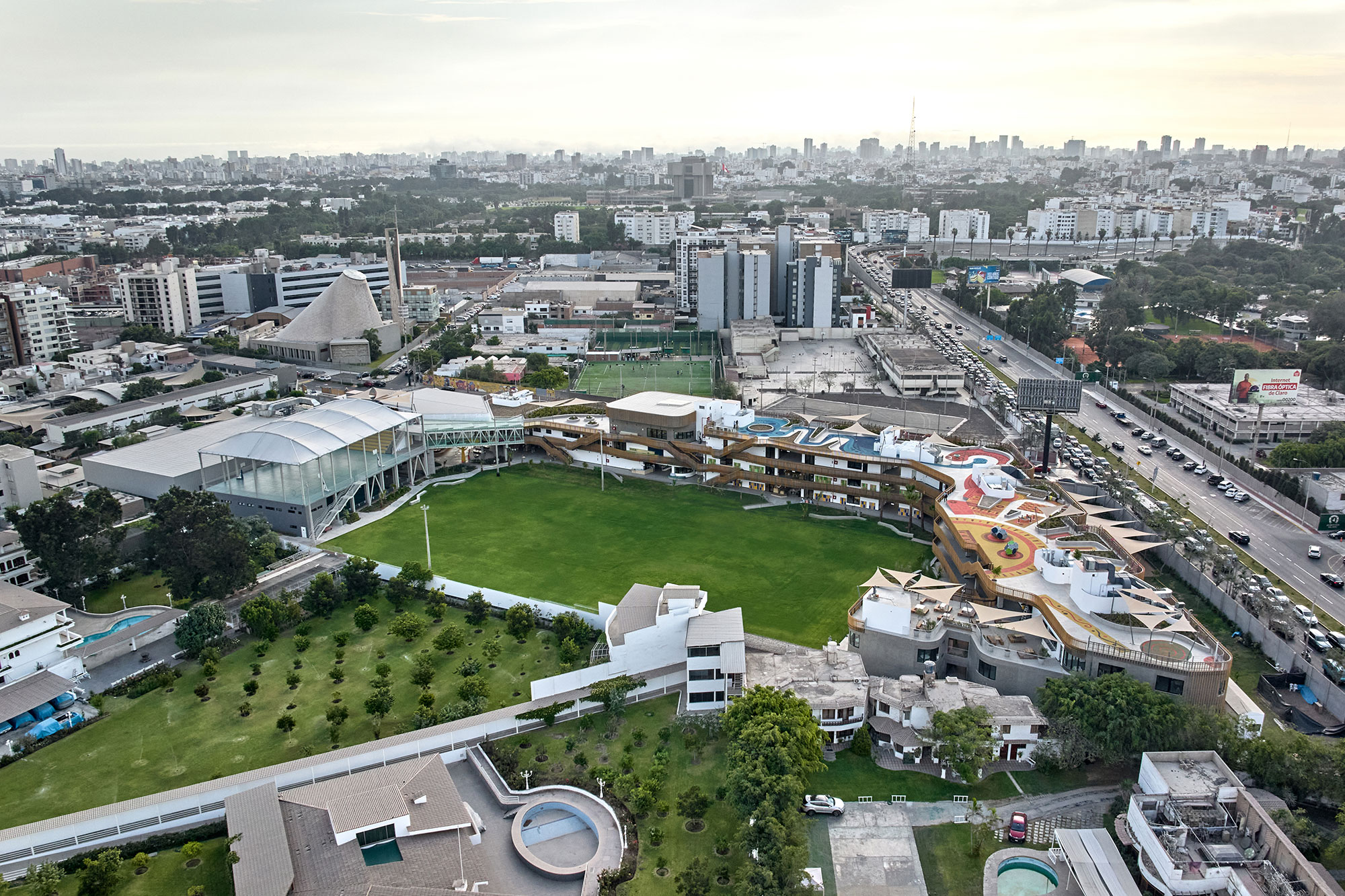 Nuevo campus de primaria del Markham College (Perú), una propuesta revolucionaria - Tecnología y ...